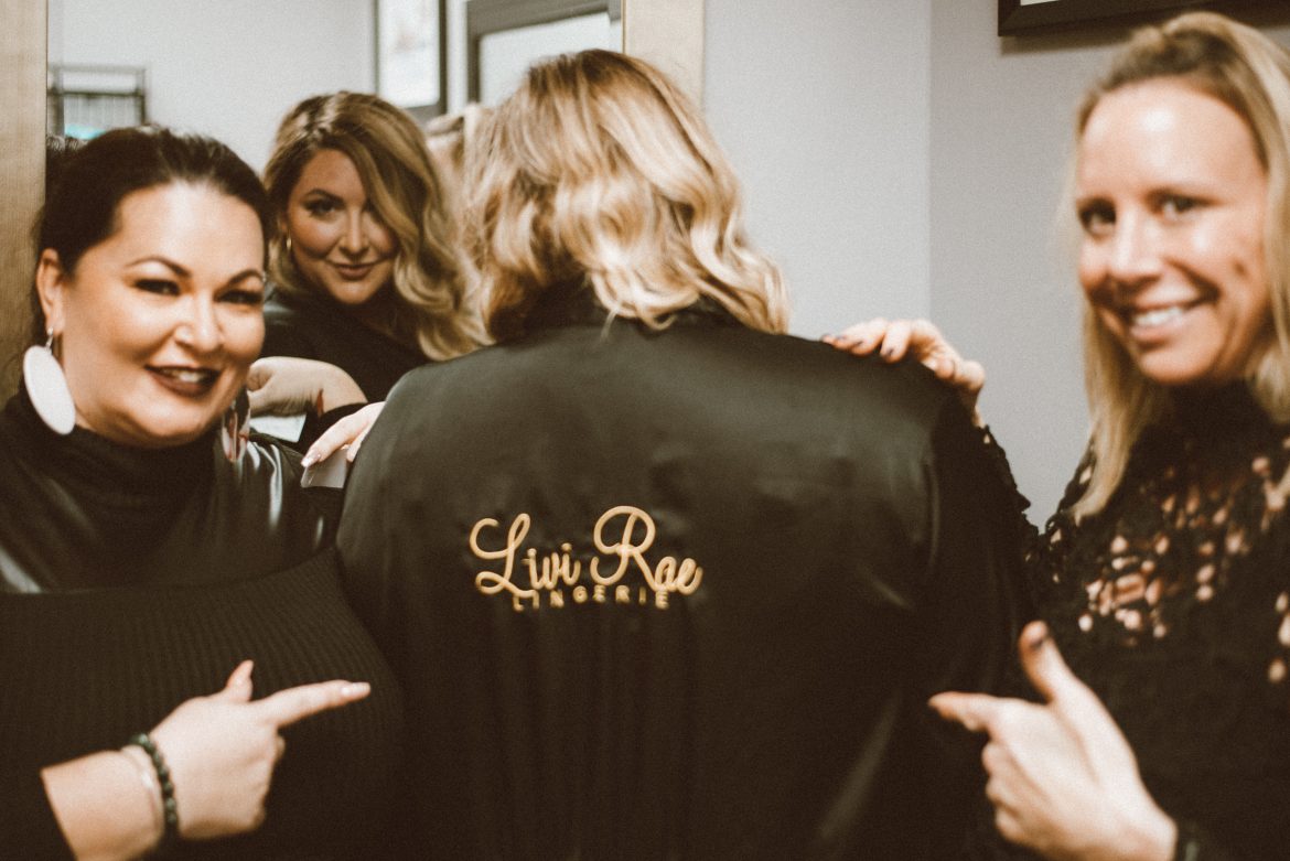 Girl get you a good bra! – Verbal Gold Blog