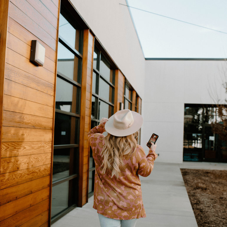 How To Use Clubhouse Like A Pro – Verbal Gold Blog