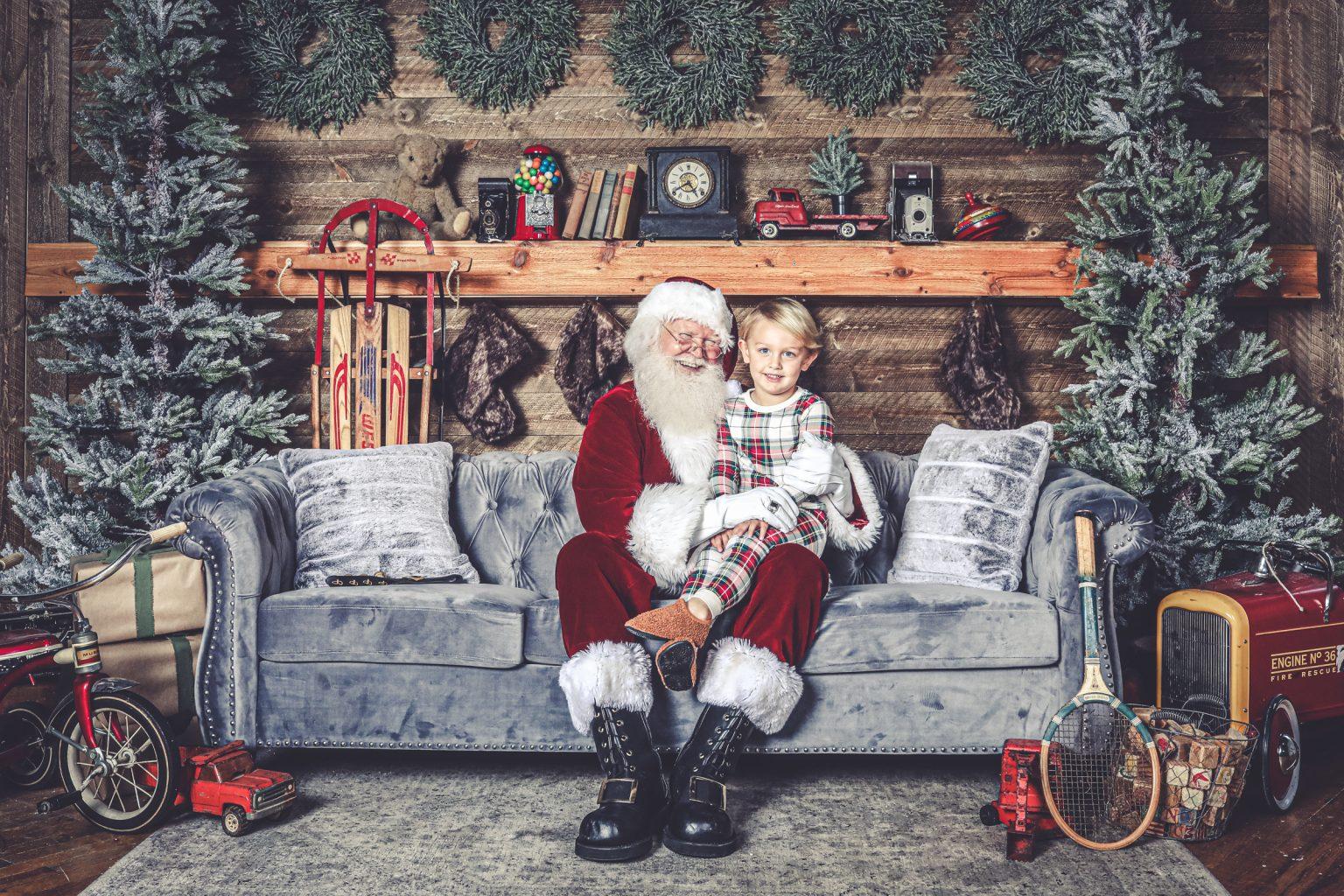 How to get great photos of your kid(s) with Santa – Verbal Gold Blog