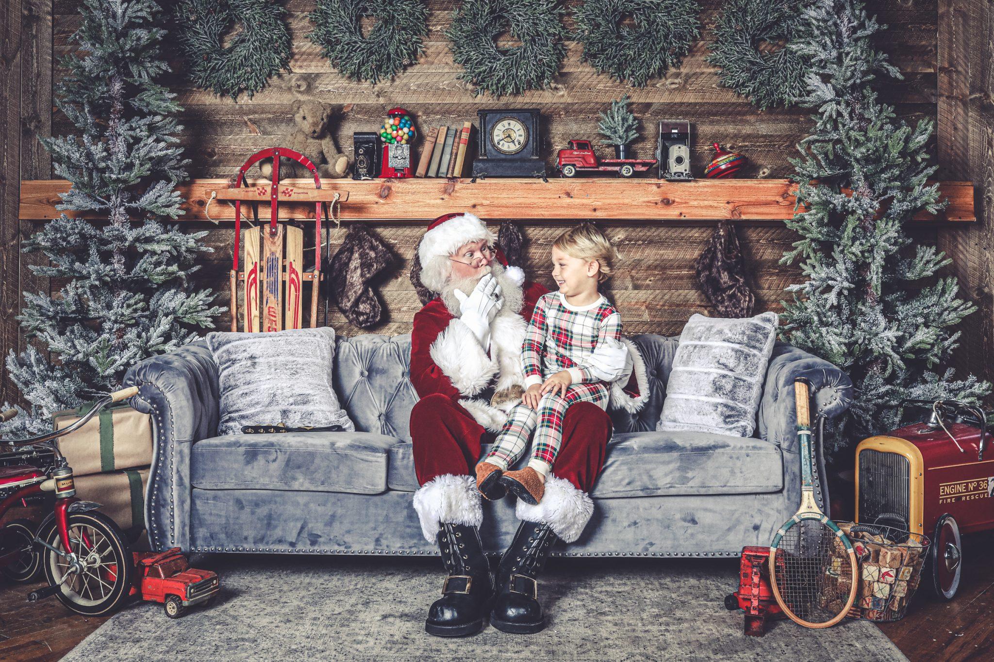 How to get great photos of your kid(s) with Santa – Verbal Gold Blog